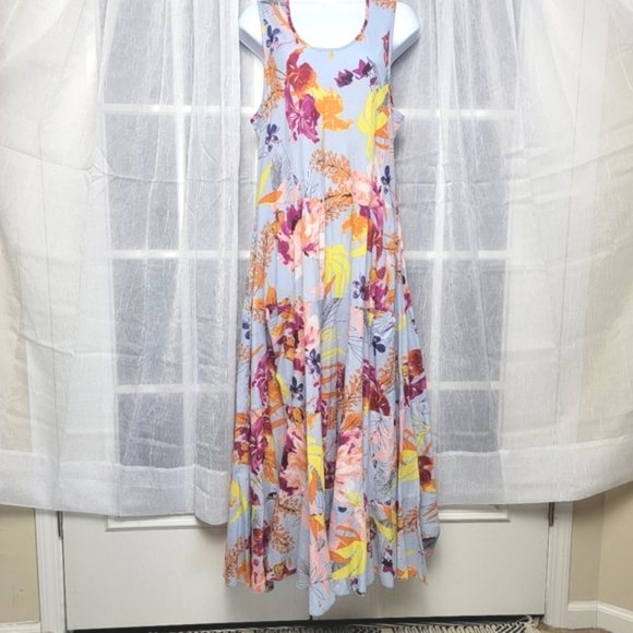 Vasna | Dresses | Vasna Floral Tiered Sleeveless Maxi Dress Flowy ...